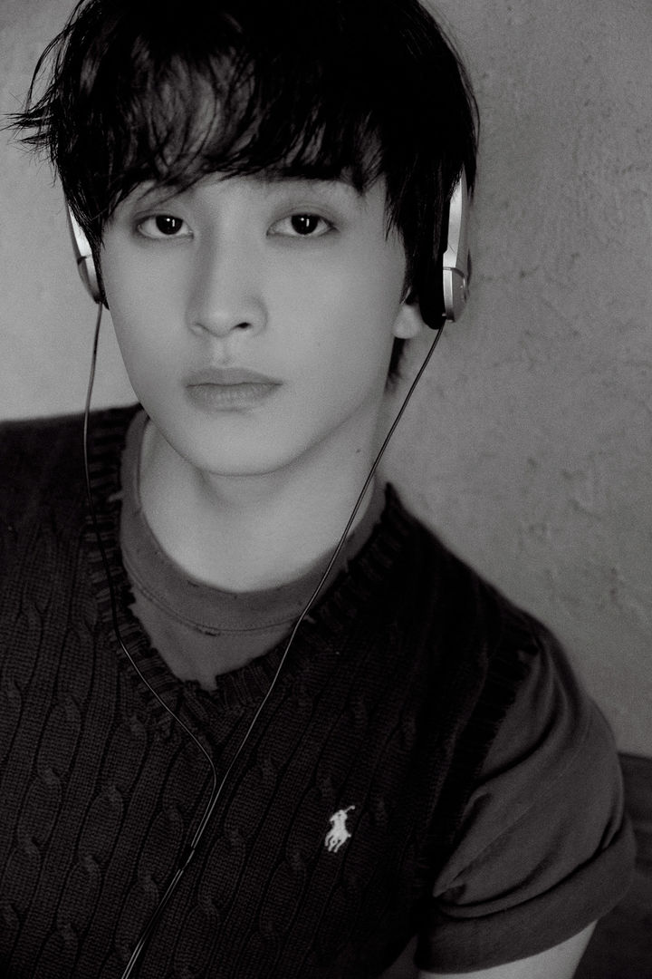 NCT Mark begins a new journey with his solo single '200' - Discover ...