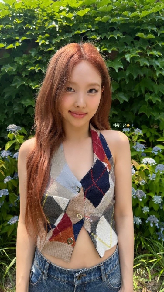 TWICE Nayeon Teases Comeback as Refreshing Summer Queen - Trends - In-Depth K-Pop & K-Culture ...