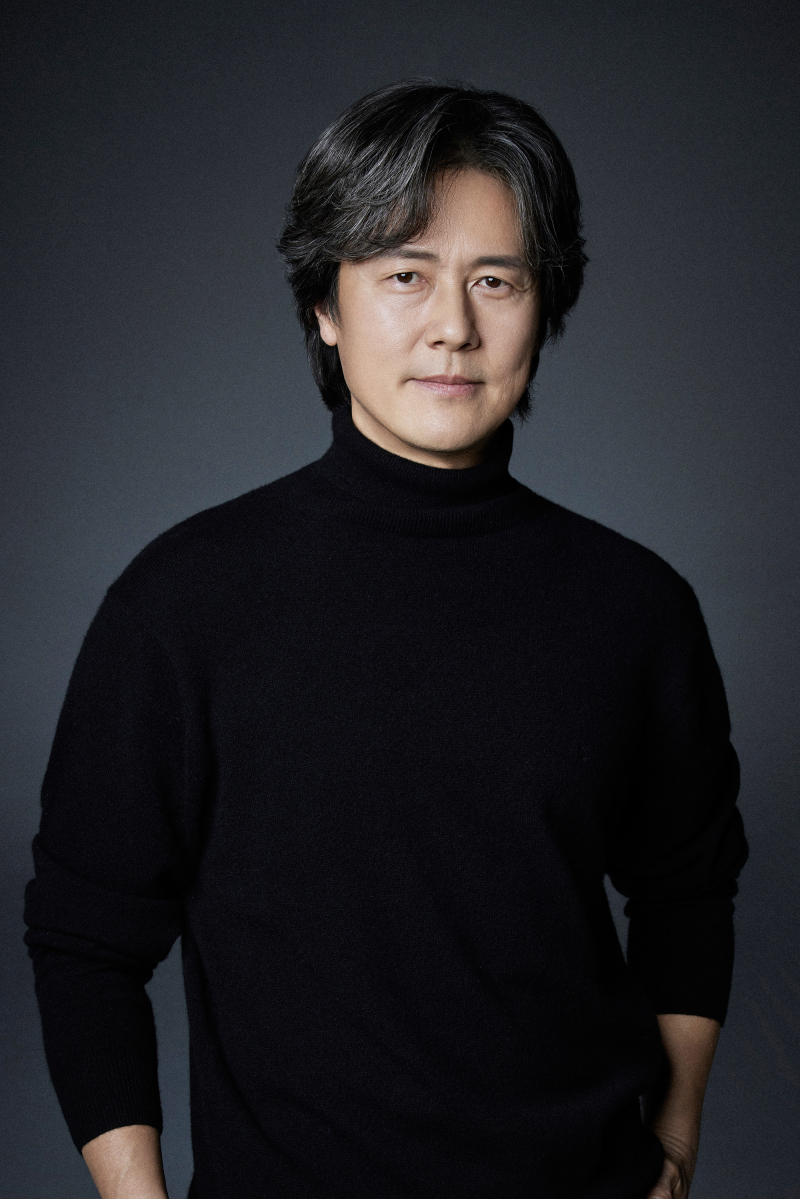 Veteran Actor Kam Woo-sung Signs Exclusive Contract with Neos ...