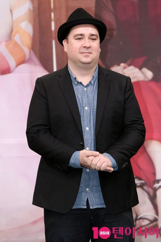 Sam Hammington to Return to 'Gag Concert' After 12 Years - Discover ...