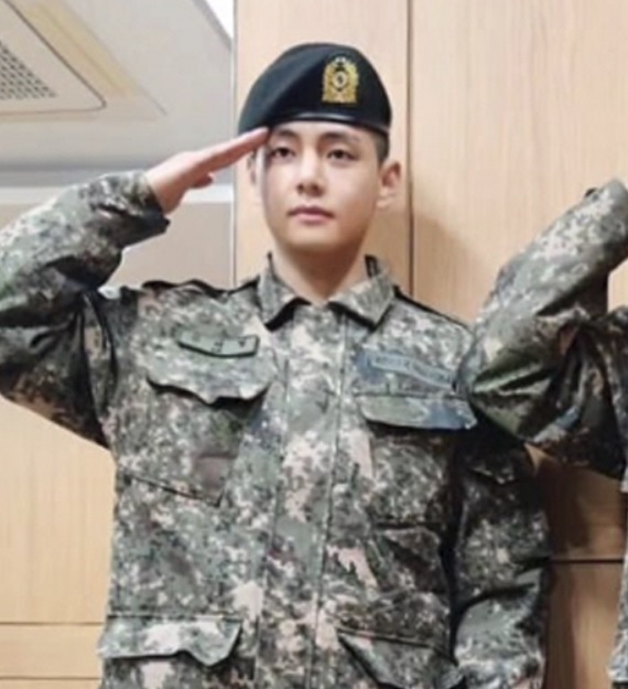 BTS V's Military Life Thrills Fans with Quirky Autograph Challenges ...