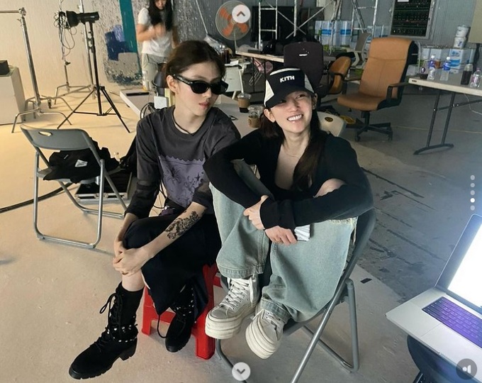 Han SoHee Shares Intimate Moments with Jeon JongSeo, Captivating Fans ...