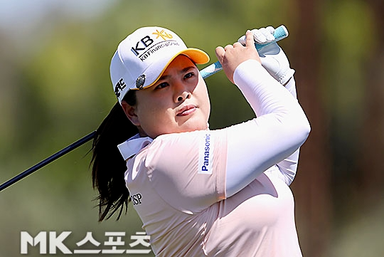 Field and Board Games Meet, 'Field Marble' MC Park InBee's Challenge ...