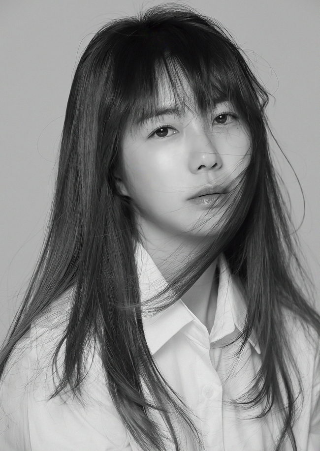 Lee YoWon Shines in Her Return to the Screen with 'Beast' - Discover ...